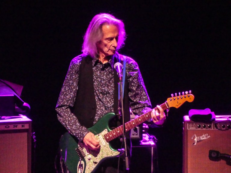 Horses at 50: Patti Smith Live at The Beacon Theatre (2025-11-21) – W.S ...